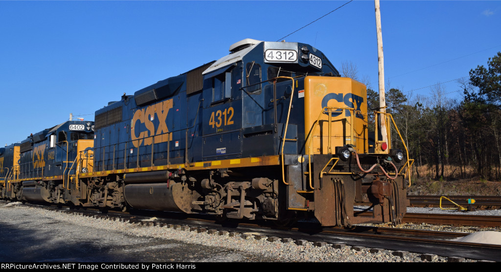 CSX 4312 X-DH 7406 RDG 3406 GP39-2 and CSX 6402 X-CSX 6163 XX-CO 4264 GP40-2 idle in CSX Wyvern ...